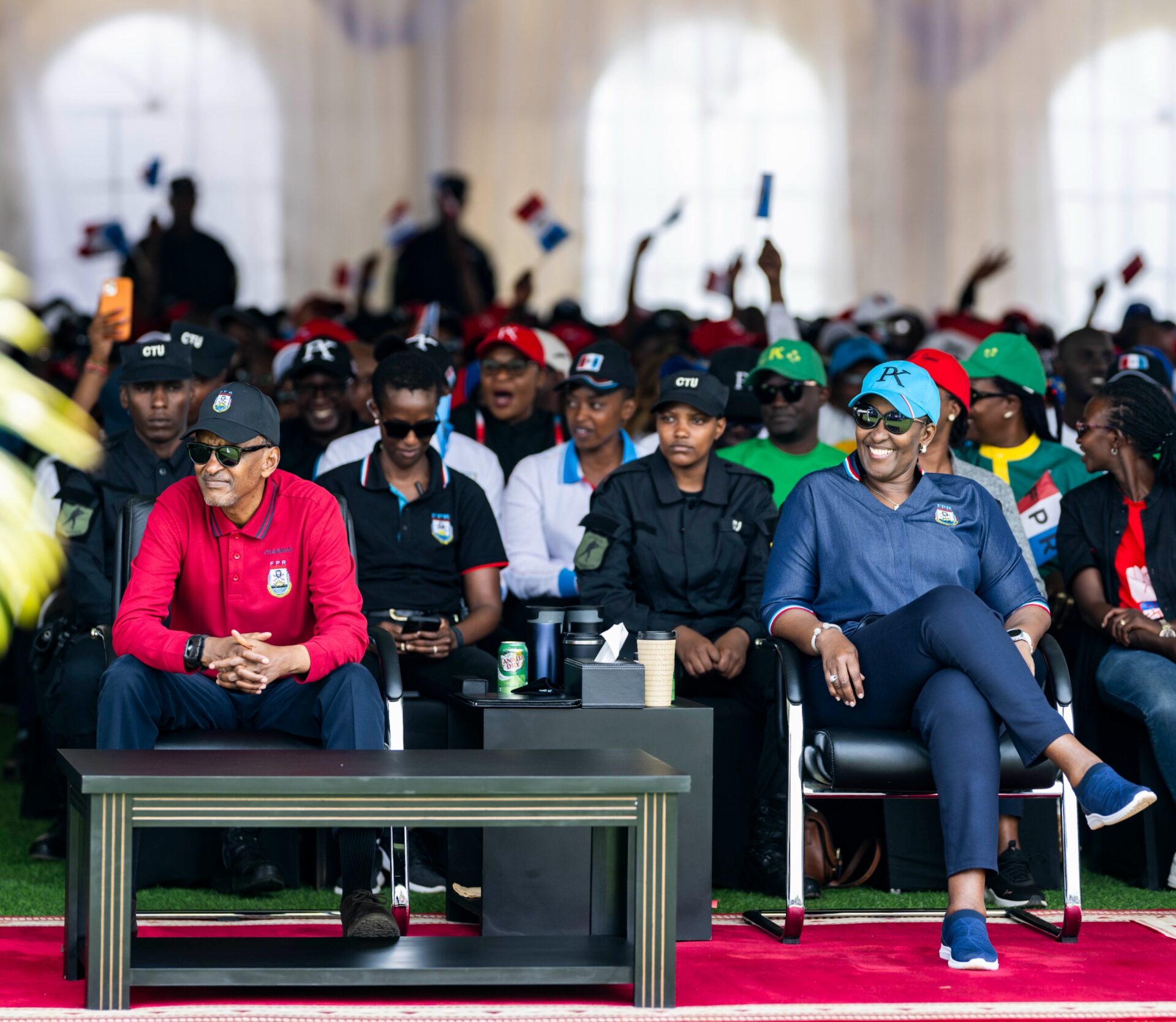 Perezida Kagame yemereye abaturage ko azaza bagasangira ikigage. - Amizero
